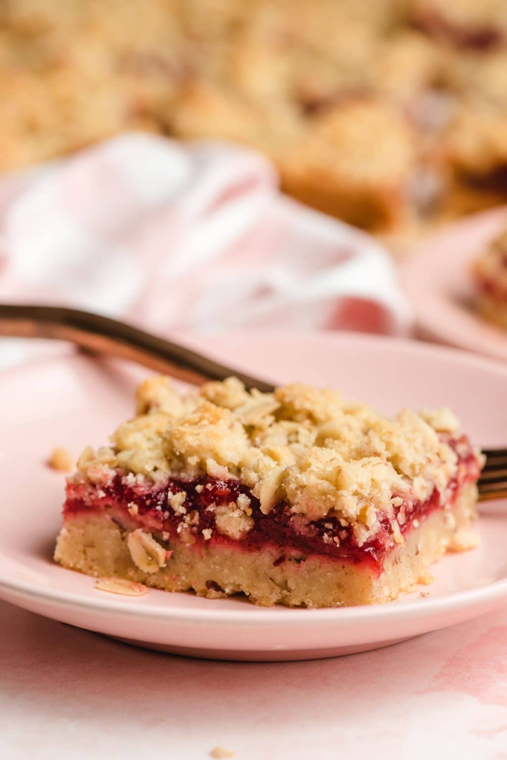 Easy Raspberry Bars | Neighborfoodblog.com