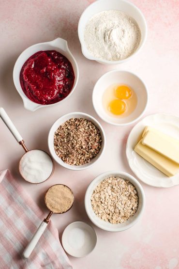 Easy Raspberry Bars | Neighborfoodblog.com