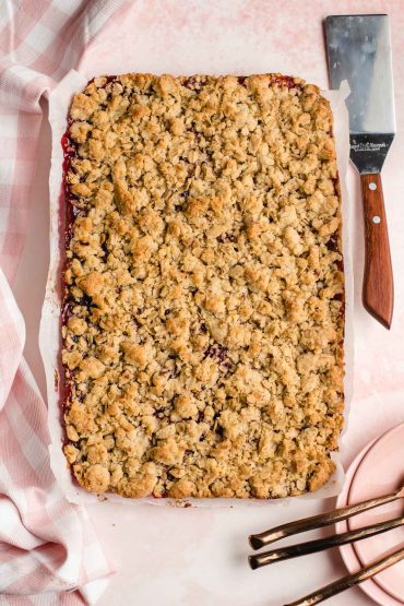 Easy Raspberry Bars | Neighborfoodblog.com