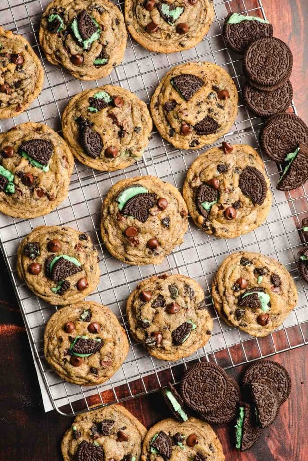 Mint Oreos Chocolate Chip Cookies - 30 min recipe. No-chill dough.