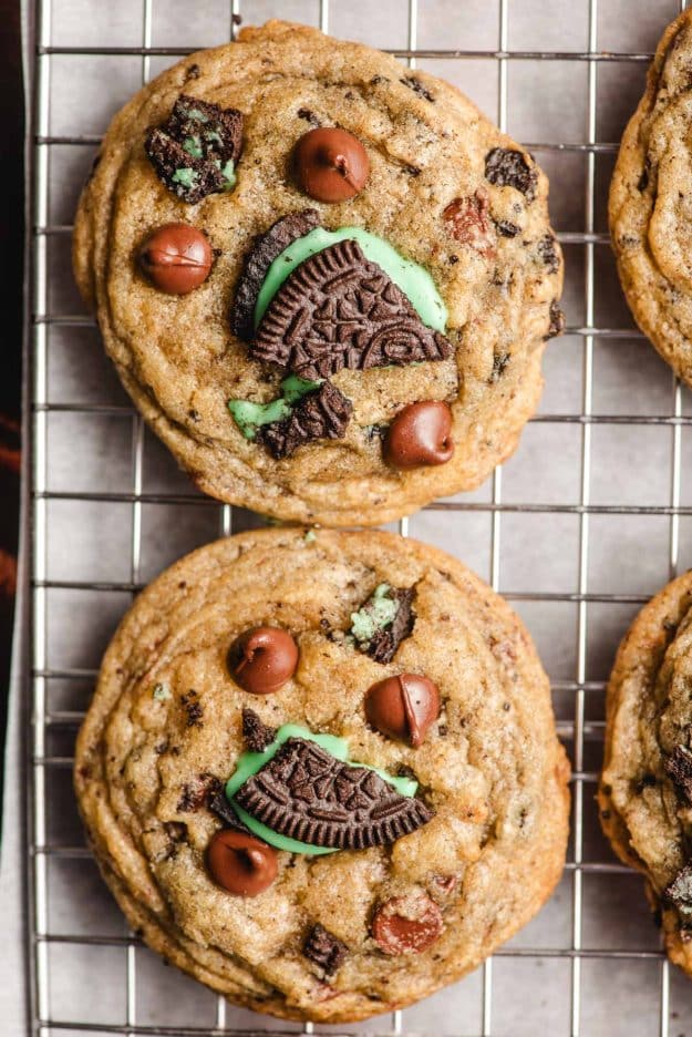Mint Oreos Chocolate Chip Cookies - 30 min recipe. No-chill dough.