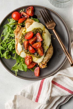 Chicken Margherita (Grilled or Stovetop!) - NeighborFood