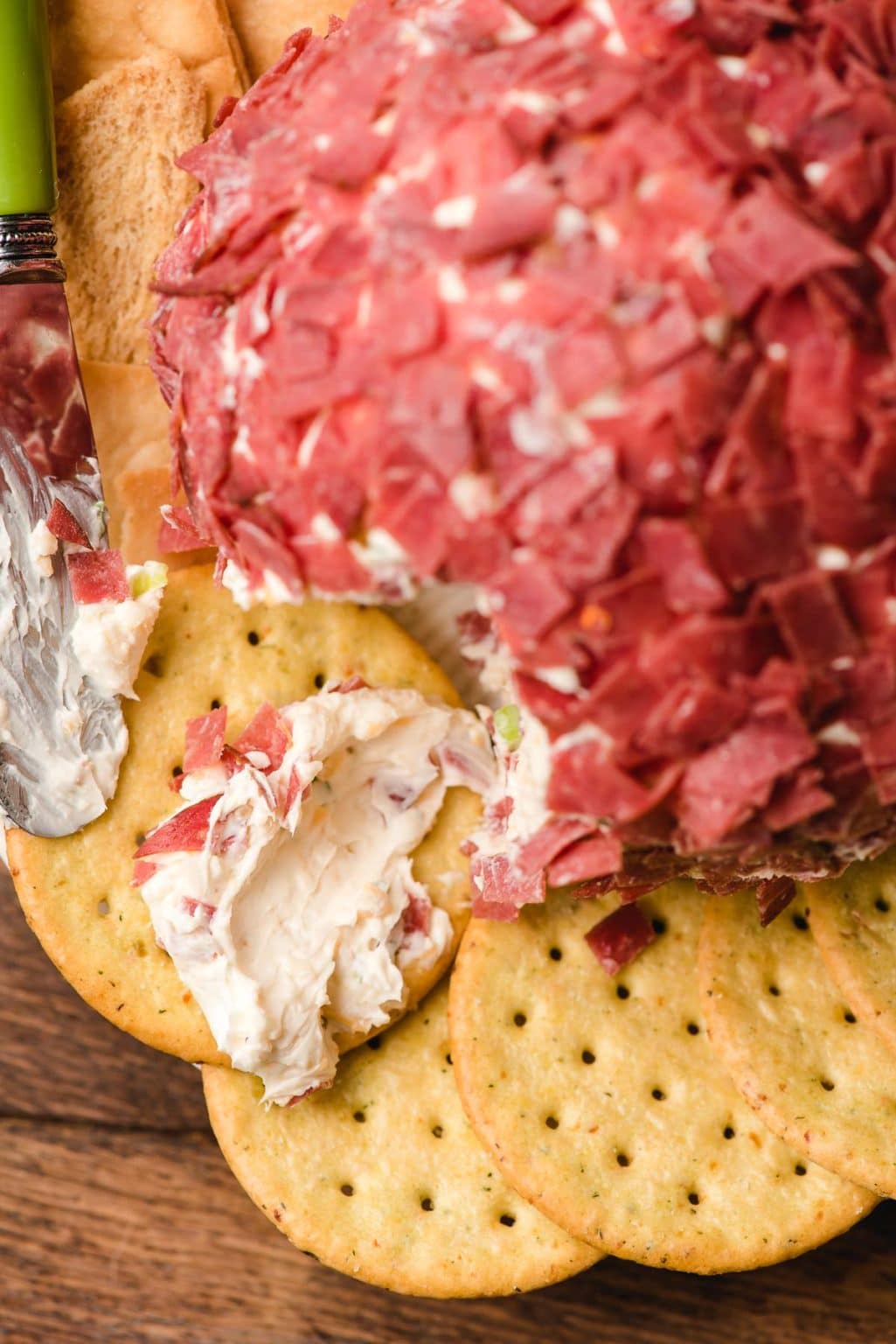Cheeseball with Dried Beef - NeighborFood