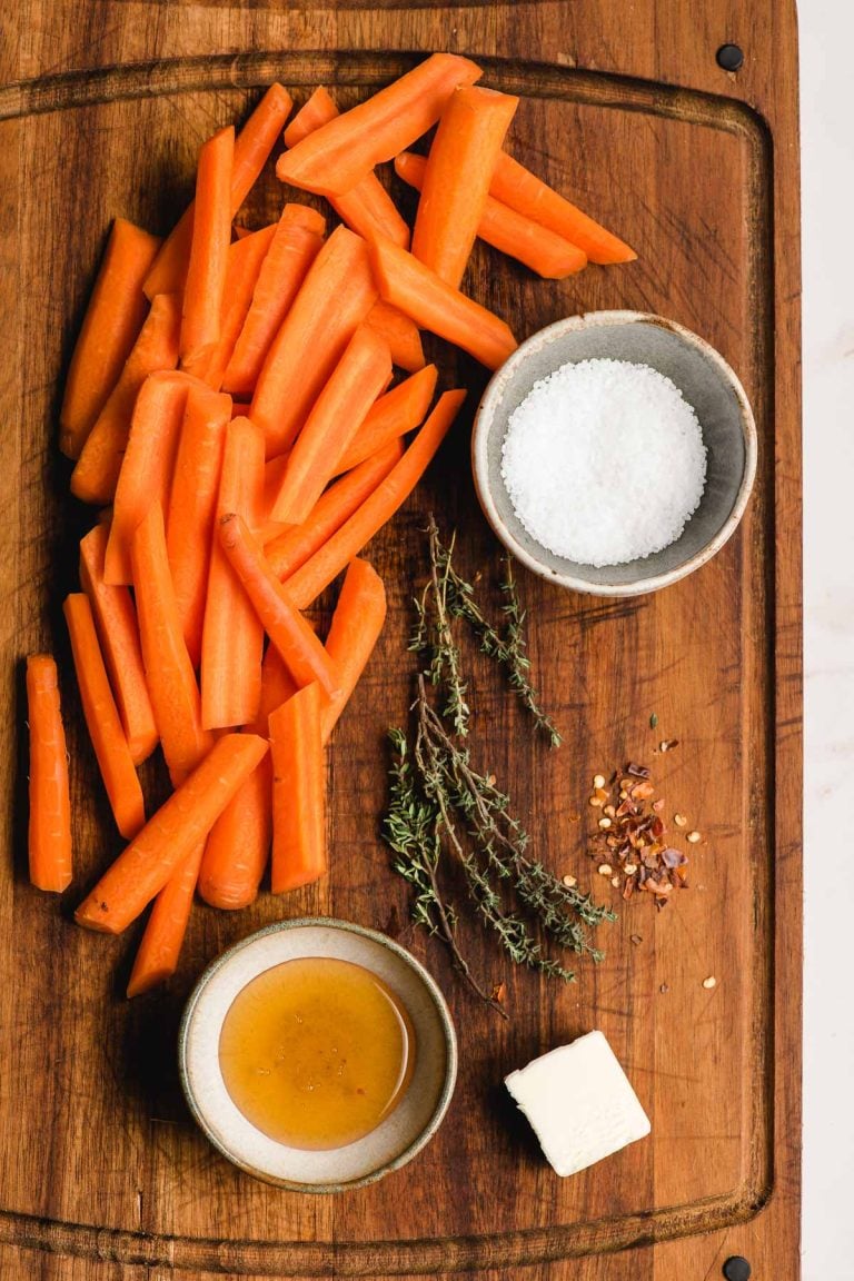 Easy Carrot Saute with Honey and Thyme - NeighborFood