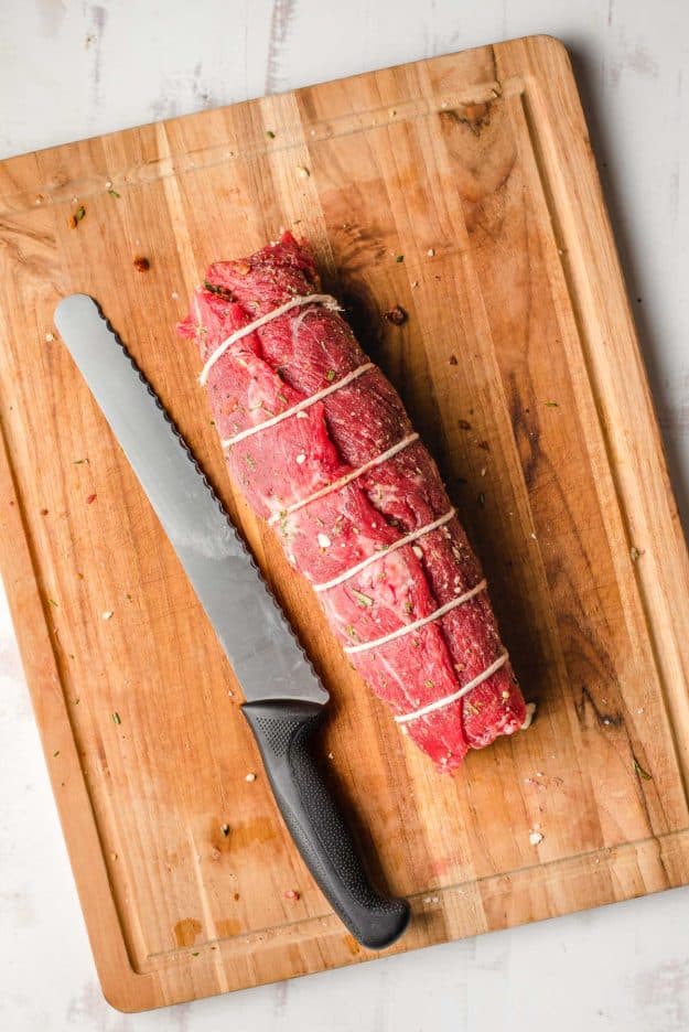 Beef Pinwheels with Sun Dried Tomatoes and Feta - NeighborFood