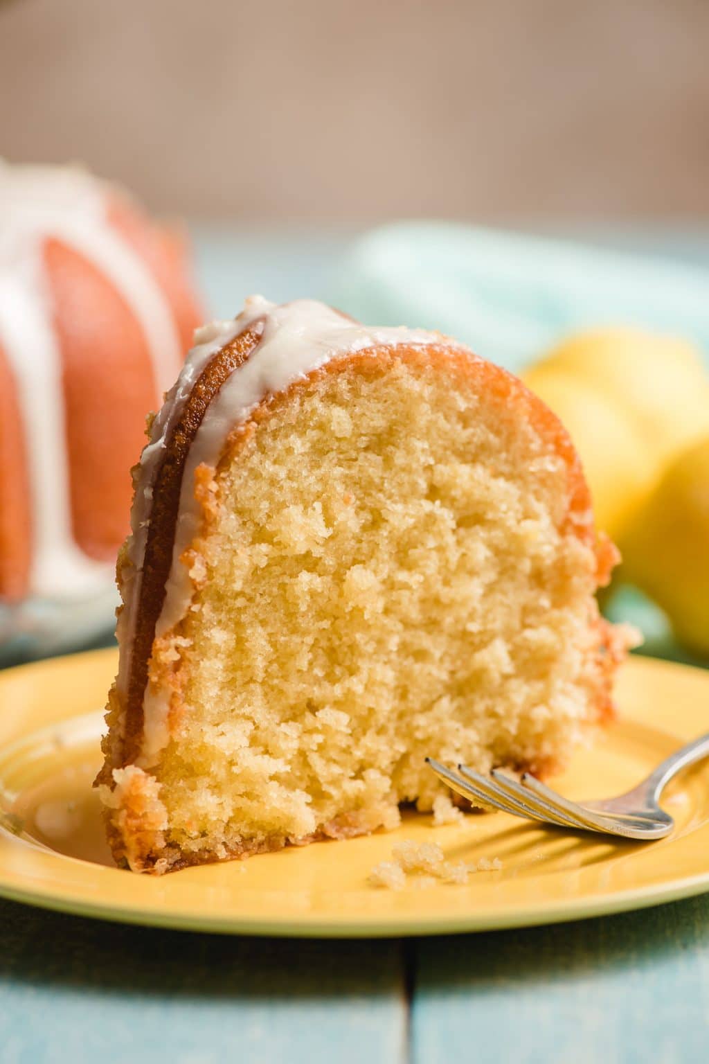 Lemon Bundt Cake - NeighborFood