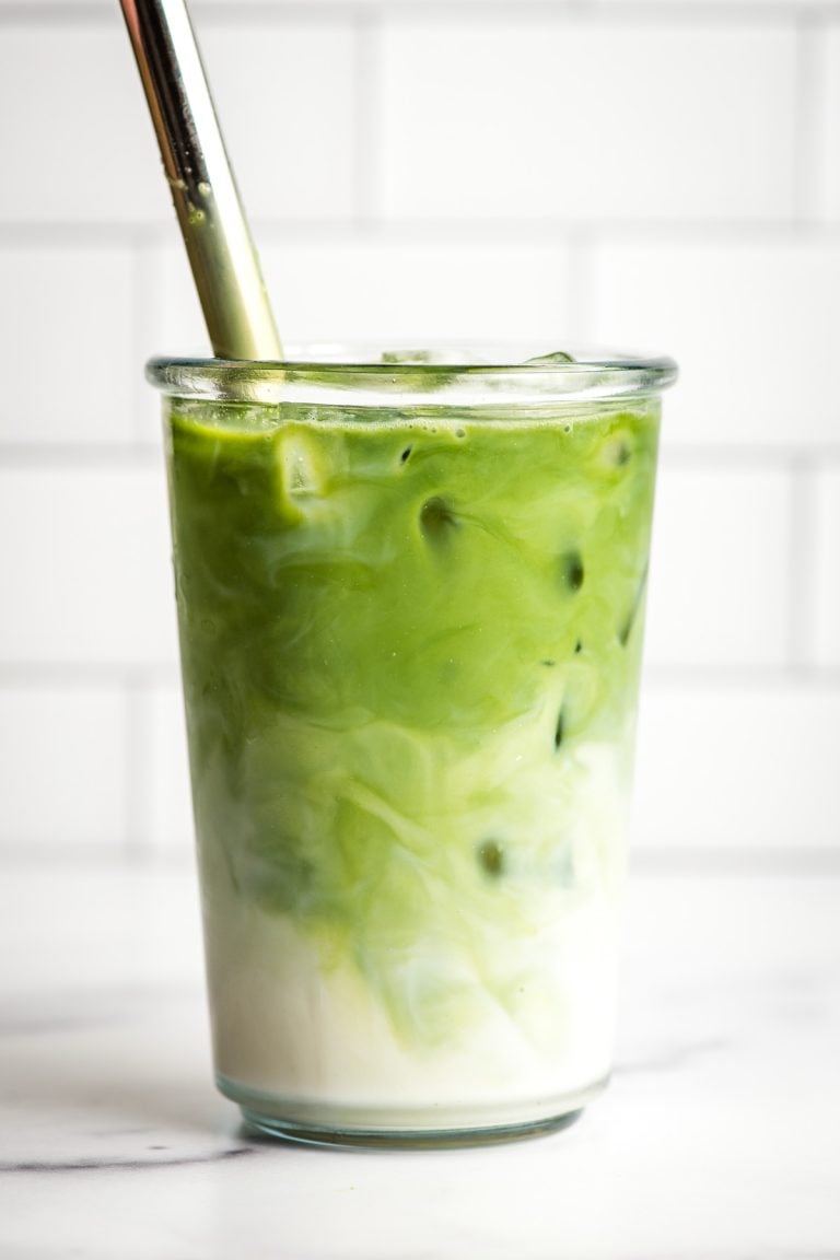 The Best Iced Matcha Latte Recipe | NeighborFood